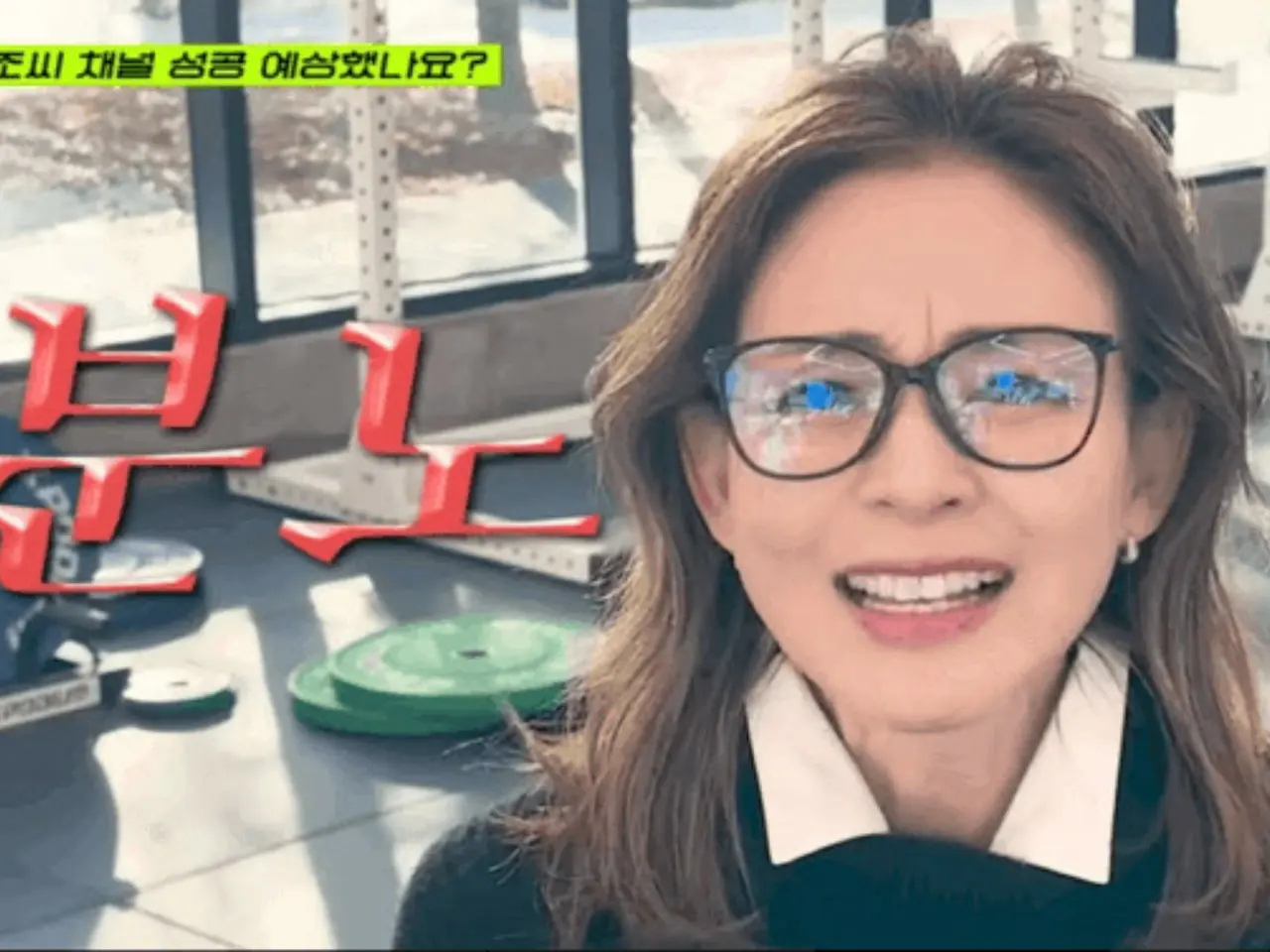 モデルSHIHO、夫 秋山成勲による汚い家の映像公開後「たくさん泣いた」…反転のYouTube登場 | Hwaiting（ファイティン）